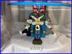 Rare in original box WB Looney Tunes Cake Stand Wile E, Bugs, Sylvester ...